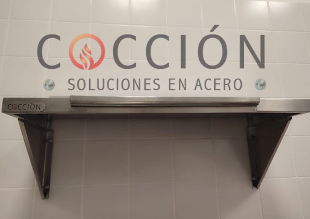 Repisas en acero inoxidable - Cocción Soluciones en Acero